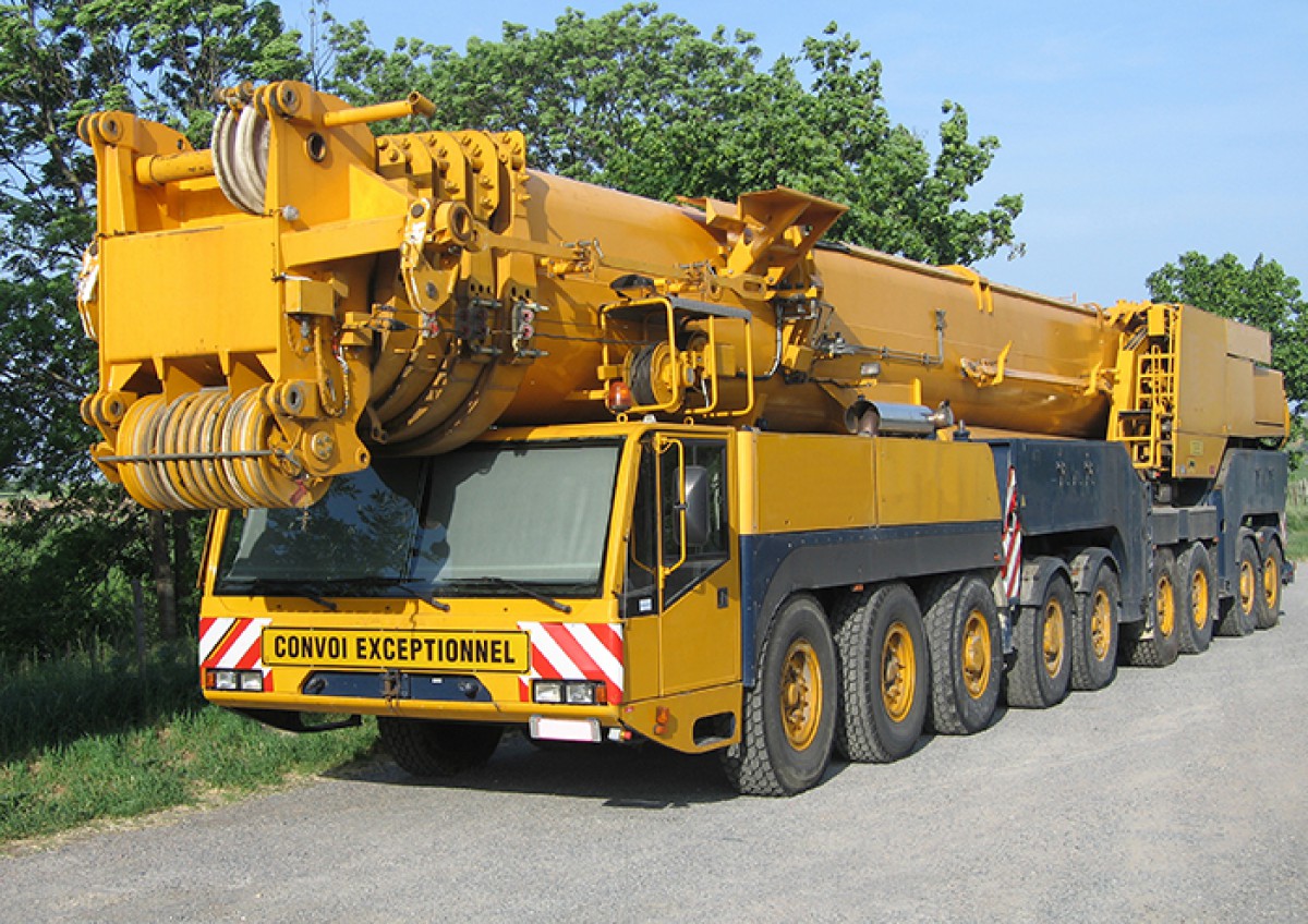 Camion grue en Mayenne | TRANSPORTS GHT